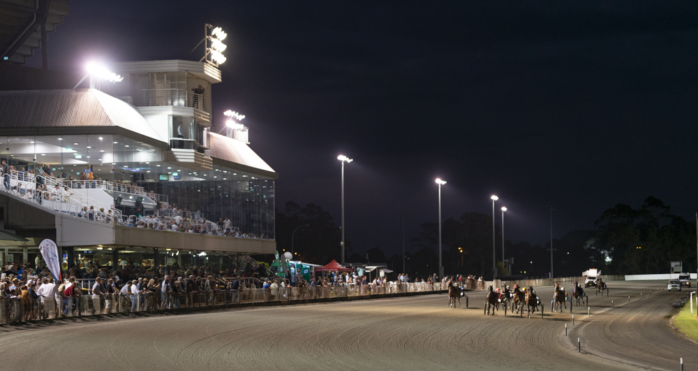 Friday Night Racing! » Newcastle Harness Racing Club